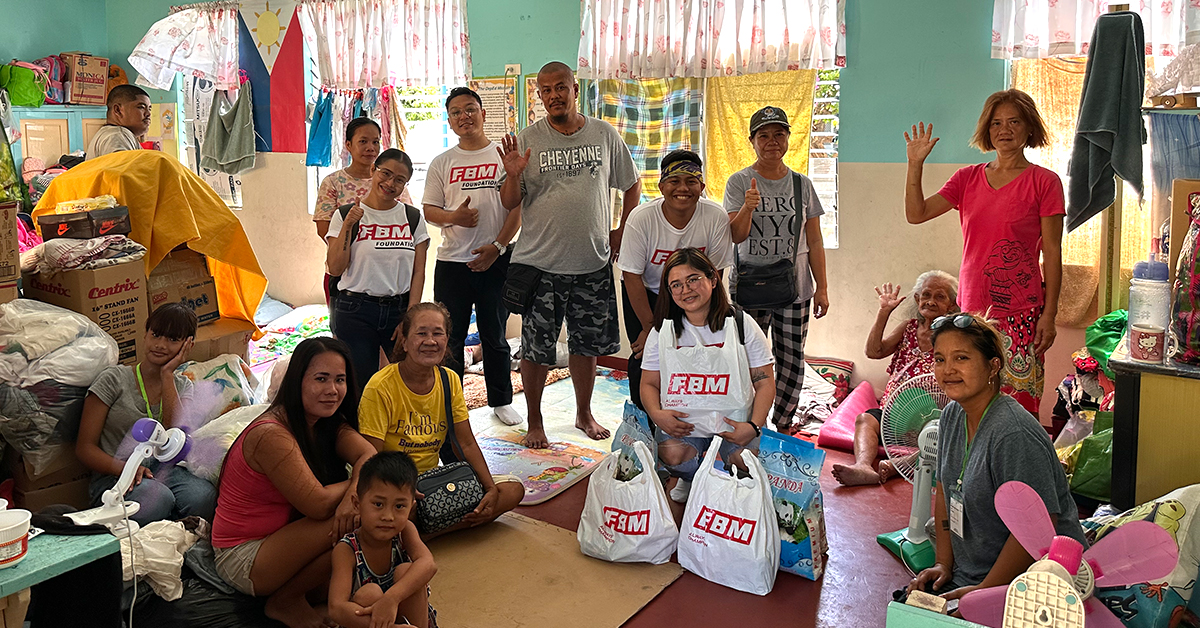 FBM - FBM Foundation helps 2,000 Filipinos in Cavite with relief operation